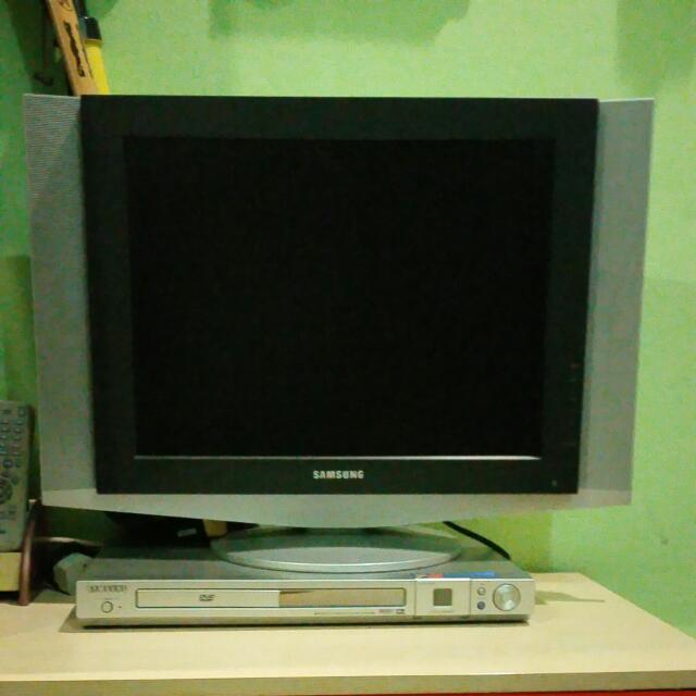 Samsung 20in LCD TV and DVD Player, Computers & Tech, Parts ...