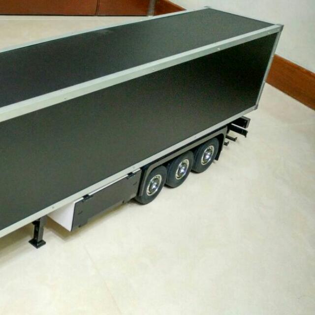 Tamiya 1/14 3 Axle Reefer Trailer, Hobbies & Toys, Toys & Games on ...