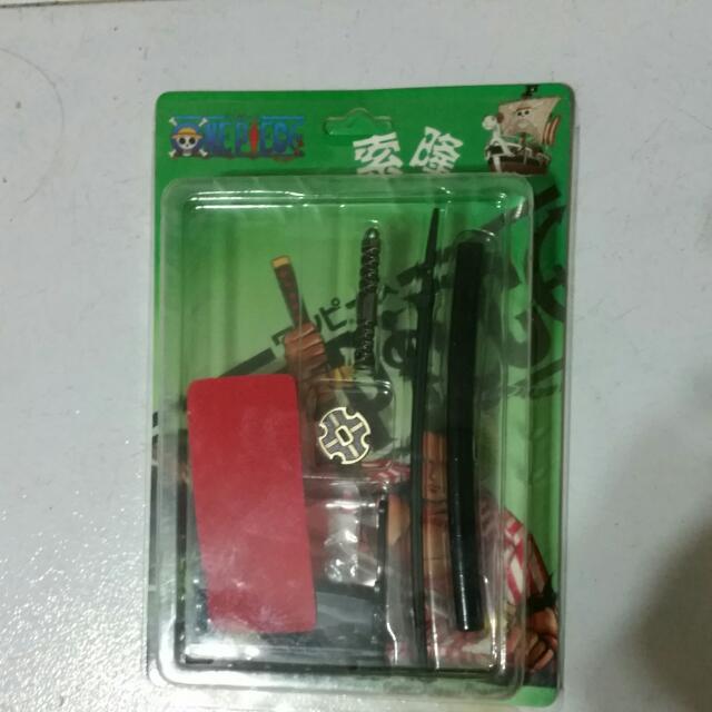 Bleach Sword Set / One Piece Sword Set, Hobbies & Toys, Toys & Games on ...