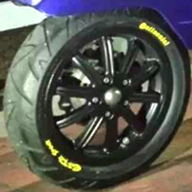 Vespa 12 inch Rims With Tires, Cars on Carousell