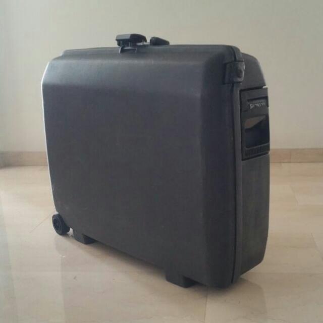Samsonite Oyster Navy Blue Hardcase Luggage, Everything Else on Carousell