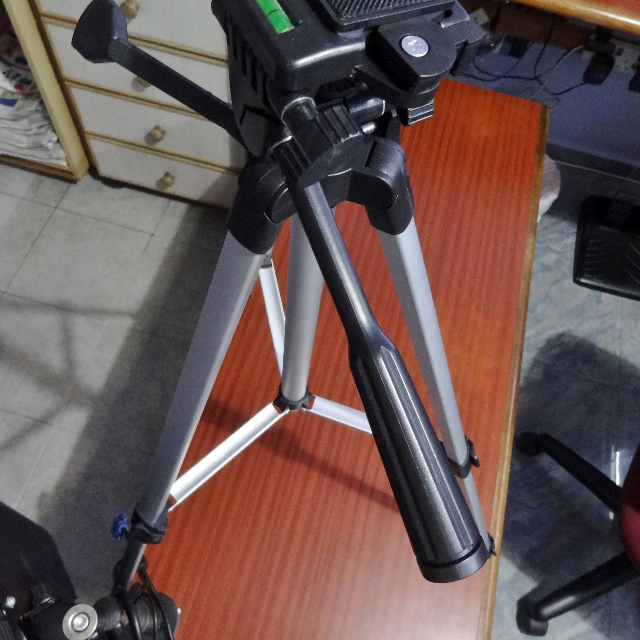 Camera Stand Tripod 1M Portable Mount Leg, Mobile Phones & Gadgets ...