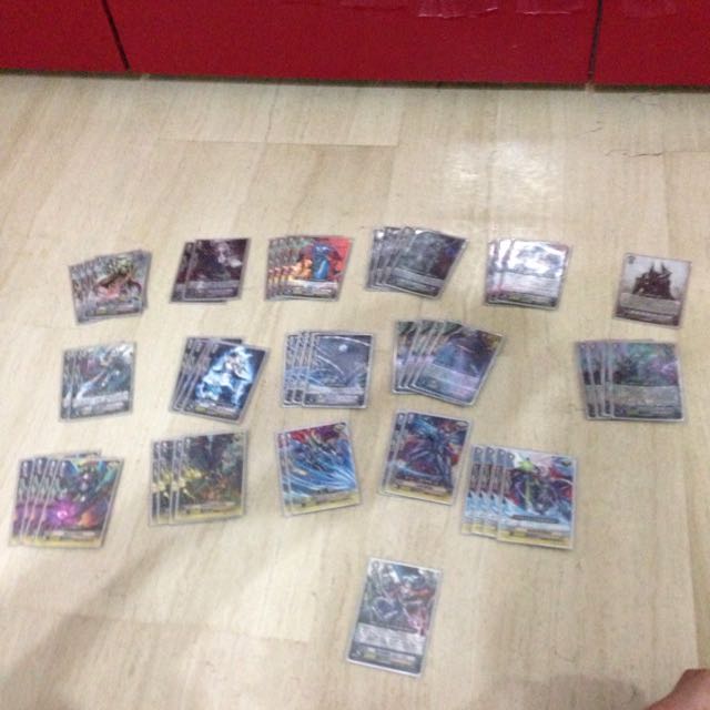 Cardfight vanguard Raging Form Dragon Deck (Shadow Paladin), Hobbies ...