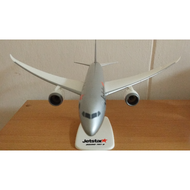 Jetstar Boeing 787 Model Plane, Mobile Phones & Gadgets, Wearables ...