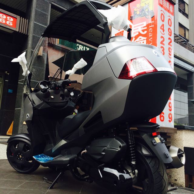 售：全新2015年 Adiva AD3-300cc, 機車, 重機在旋轉拍賣