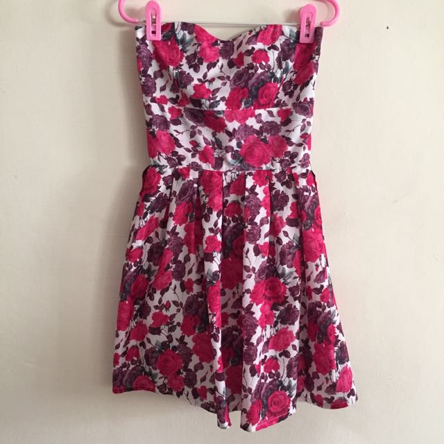 Bonito Chico Bustier Tube Floral Dress, Women's Fashion, Tops ...