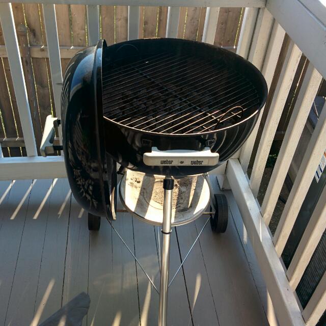 Weber 18" Kettle Charcoal grill with accessories on Carousell