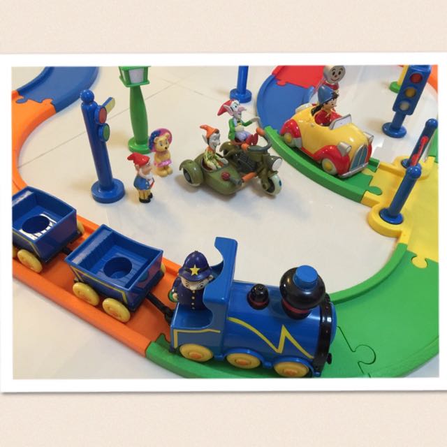 Train Set - Tracks Noddy In Toyland, Hobbies & Toys, Toys & Games on ...