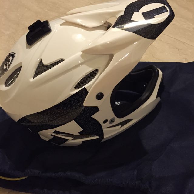 661 White/Black Comp Full Face Helmet, Sports Equipment, Bicycles ...