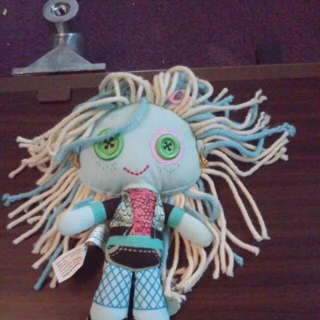 Monster High Plush Doll, Hobbies & Toys, Toys & Games on Carousell Monster High Plush Doll, Hobbies & Toys, Toys & Games on Carousell