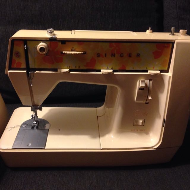 Vintage Singer Sewing Machine Made In France - Rare!!, Hobbies & Toys ...