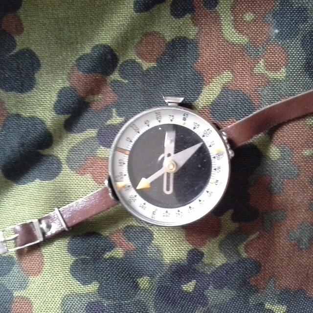 Vintage Soviet russian Paratroopers compass, Hobbies & Toys ...