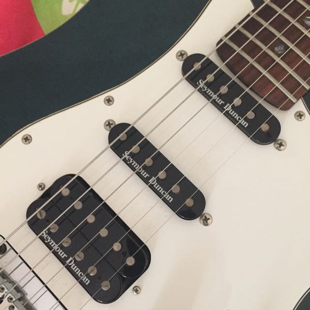 Swing Standard Plus Stratocaster (Blue), Hobbies & Toys, Music & Media ...