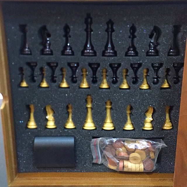 Chess Pavilion Deluxe Tournament 4-in-1 Family Game Set, Hobbies & Toys ...