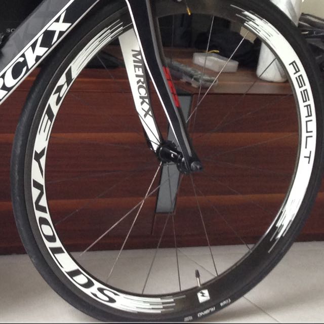 Reynolds Assault Road Carbon Wheelset, Sports Equipment, Bicycles ...