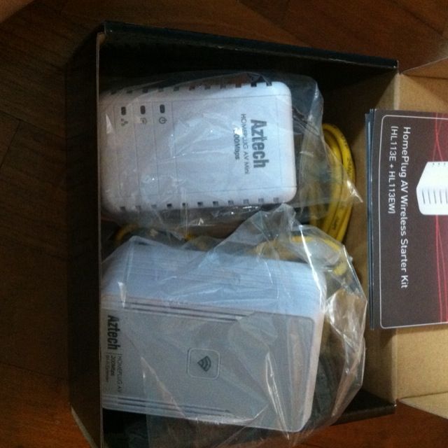 Aztech Home plug Wireless Extender HL113E / HL113EW, Computers & Tech, Parts & Accessories ...