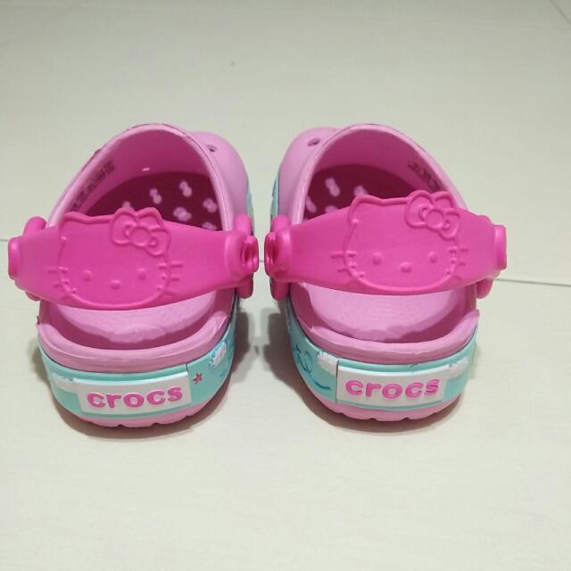 [New] Crocs Shoe - HELLO KITTY Plane Clog, Babies & Kids, Babies & Kids ...