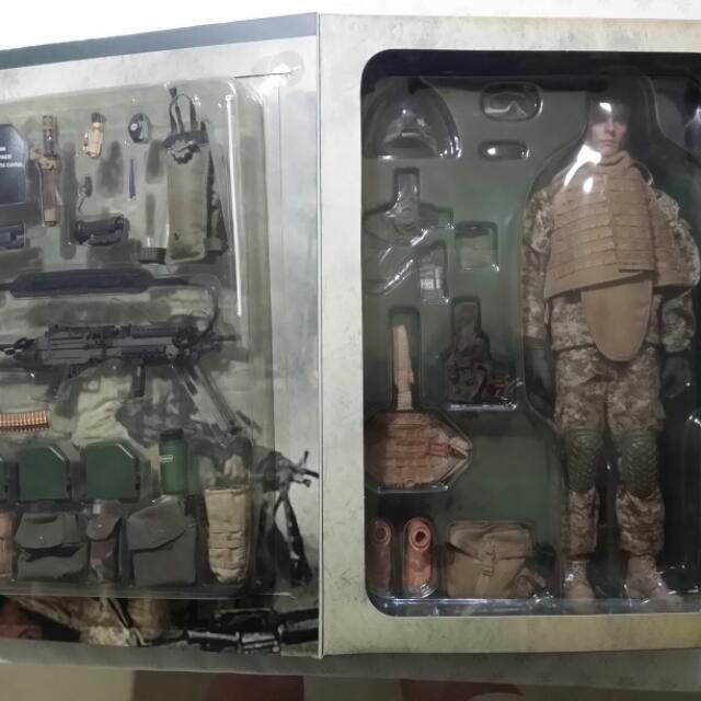 HOT TOYS USMC SAW GUNNER Three Infantry Battalions In Fallujah, Hobbies ...