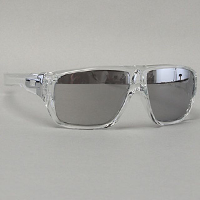 Oakley Dispatch, Men's Fashion, Watches & Accessories, Sunglasses ...