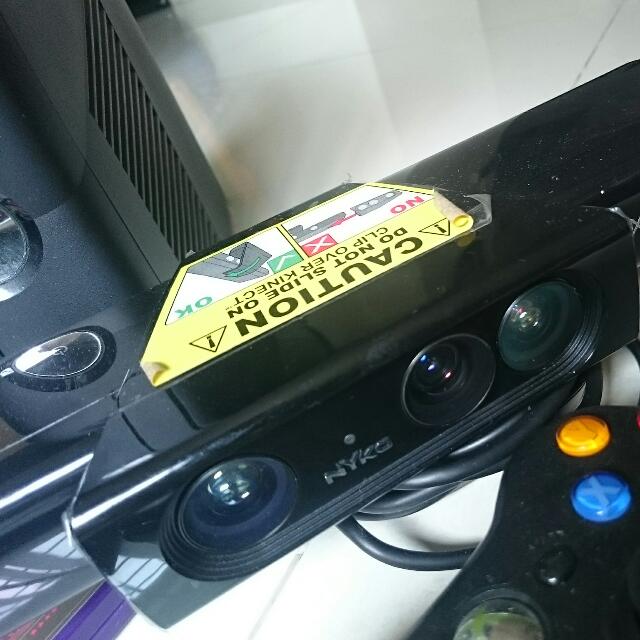 XBox 360 Slim With Kinect + Nyko Zoom And Games, Computers & Tech ...