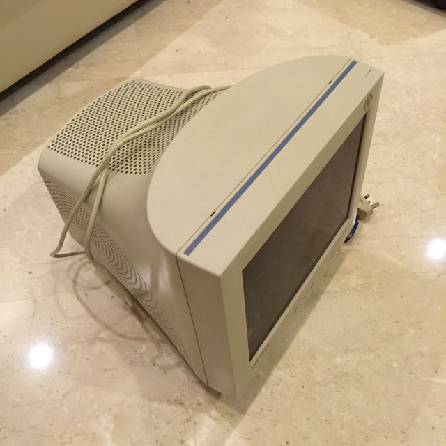 Free Samsung SyncMaster 753DFX 17" CRT, Computers & Tech, Parts ...