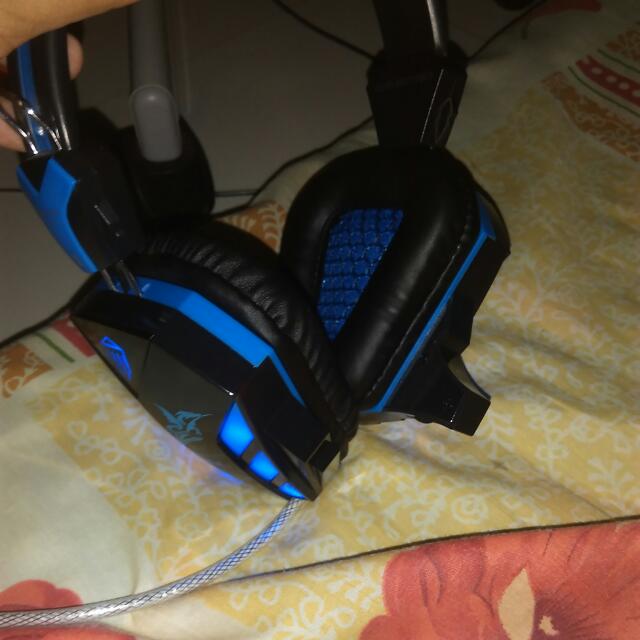 BNIB Cosonic CD-618 Gaming Headset, Hobbies & Toys, Toys & Games on ...