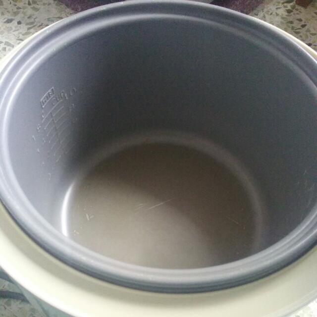Made In Korea Samsung 1.8L Rice Cooker, Home Appliances on Carousell