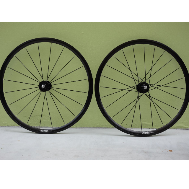 Rinpoch RW490 Aero Track Wheelset, Sports Equipment, Bicycles & Parts ...