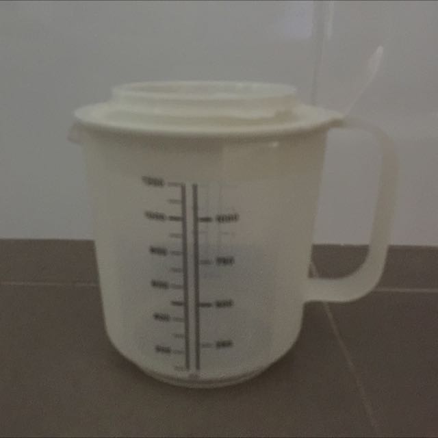 NEW Tupperware Measuring Jug, TV & Home Appliances, Kitchen Appliances ...
