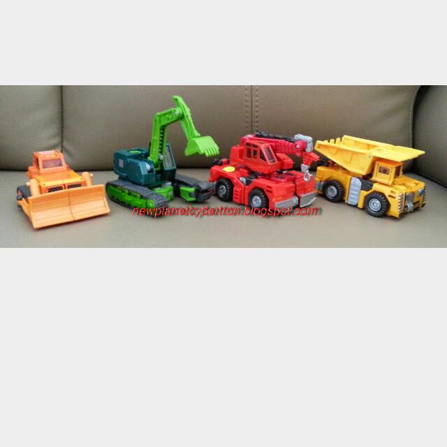 Hasbro Transformer Build King, Toys & Games on Carousell