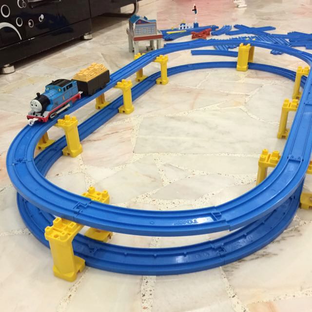 TAKARA TOMY THOMAS TRAIN SET, Hobbies & Toys, Toys & Games on Carousell