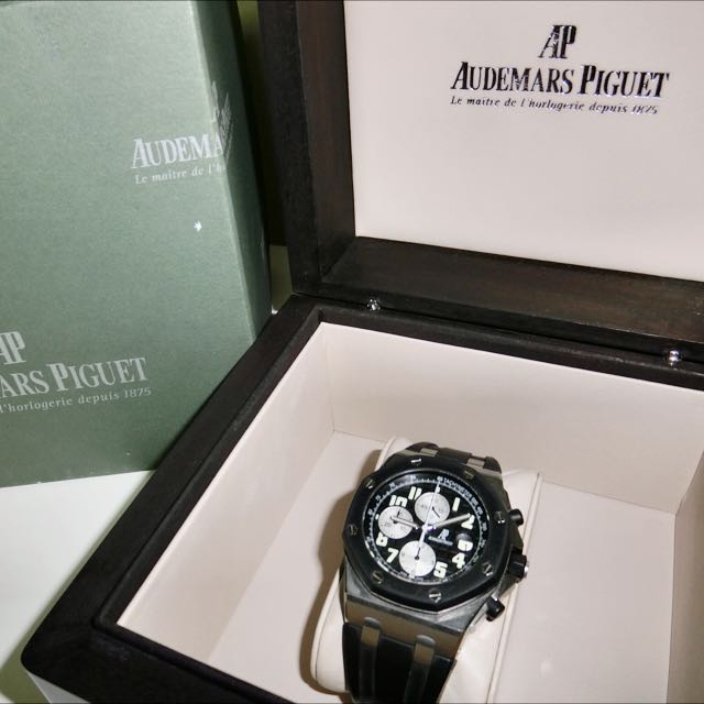 Authentic Audemars Piguet Rubber Clad, Luxury, Watches on Carousell