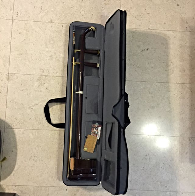 ErHu (Spike Fiddle) (2 String Bowed Musical Instrument), Hobbies & Toys, Music & Media, Musical ...