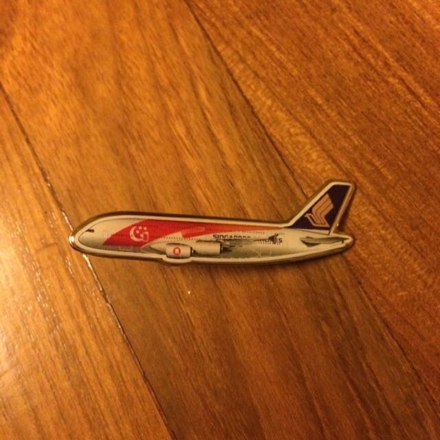 SIA SG50 A380 Tie Pin, Men's Fashion, Muslim Wear, Accessories on Carousell