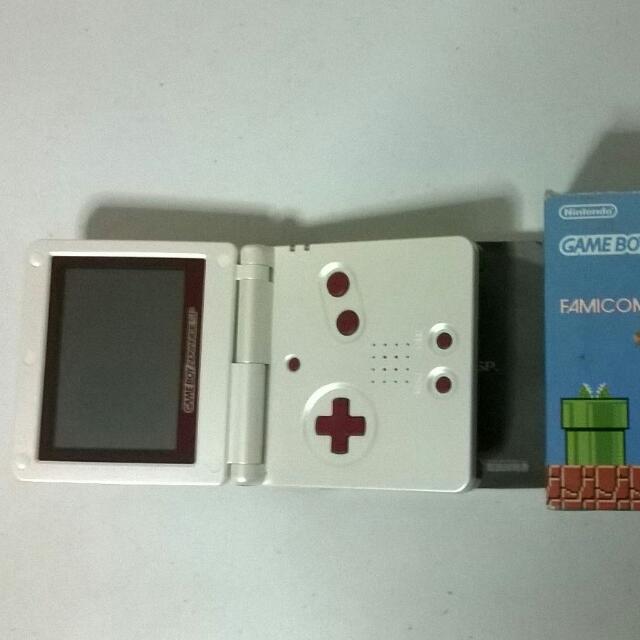 Rare Discontinued Gameboy Advance SP (GBA SP) Famicom Limited Edition ...