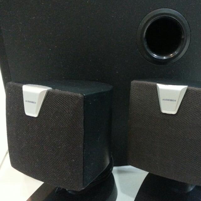 Audiobox subwoofer + 2 speakers, Computers & Tech, Parts & Accessories ...