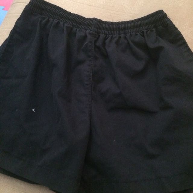 [PENDING] SAF Admin Shorts, Bulletin Board, Looking For on Carousell