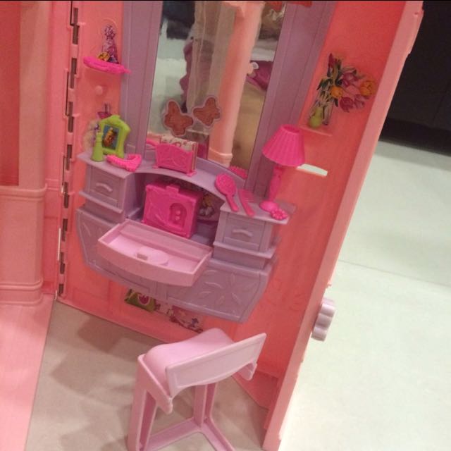 Barbie Magic Key Doll House, Hobbies & Toys, Toys & Games on Carousell