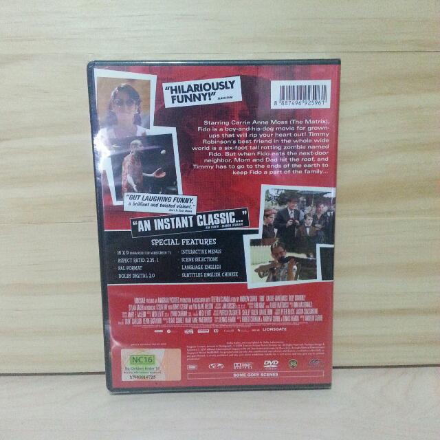 Fido. Carrie Anne Moss (The Matrix), Dylan Baker, Billy Connolly. Movie ...