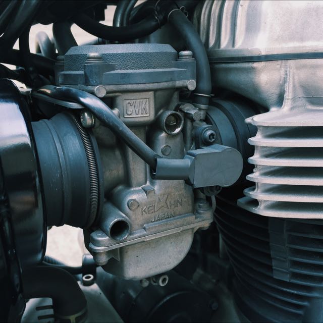 [RESERVED] Kawasaki W400 Classic Motorcycle (Cafe Racer Ready), Cars on Carousell