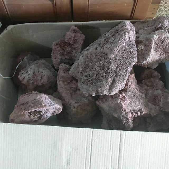 Lava Rocks, Pet Supplies, Homes & Other Pet Accessories on Carousell