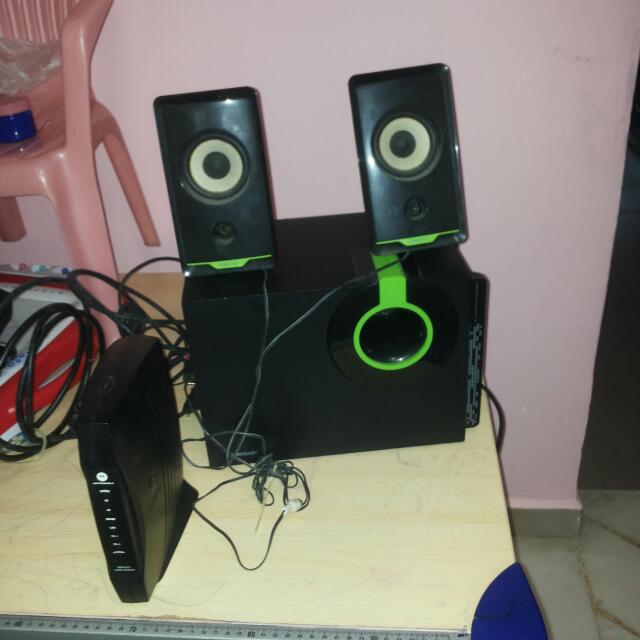 Motorola Modem&Speaker Set, Furniture & Home Living, Furniture, Tables ...