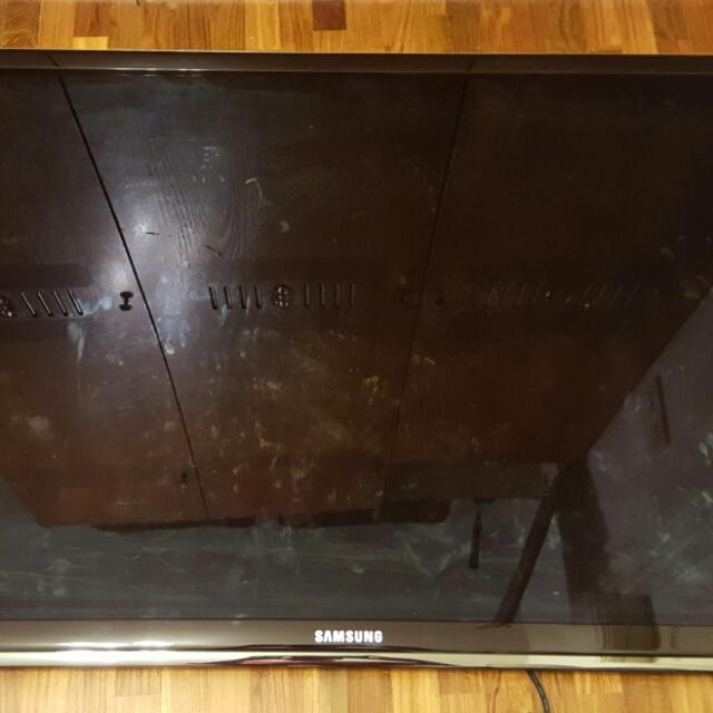Samsung Series 7 55" 3D LED TV (Model No.: UA55C7000WM), Furniture ...