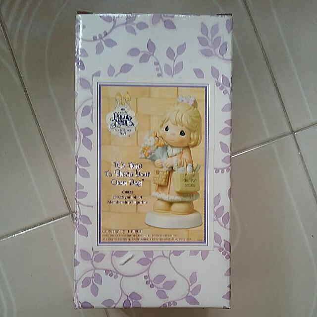 Precious moments Girl Figurine : C0022 C-0022 It's Time to Bless Your ...