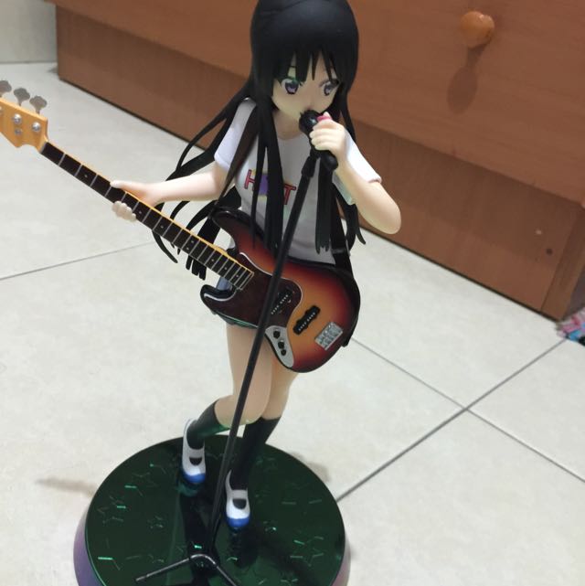 Sexy Japanese Singerwith Guitar Figure 22cm, Hobbies & Toys, Toys ...
