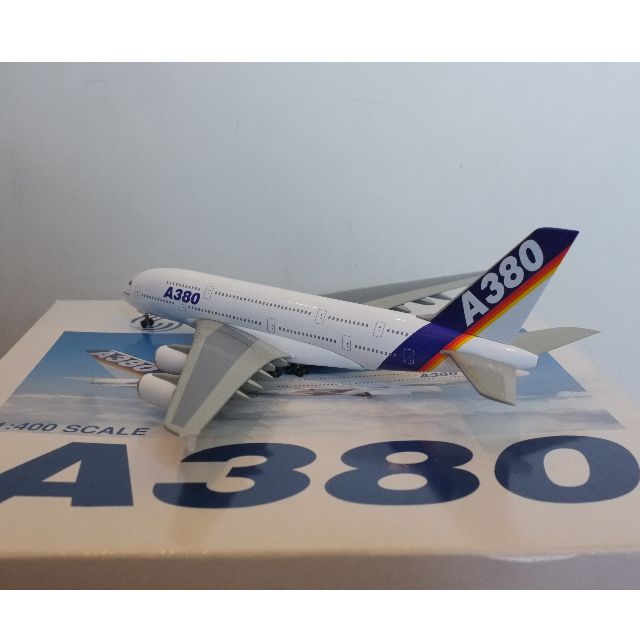 Brand New Airbus A380 House Colour model in 1:400 - Dragon Wings ...