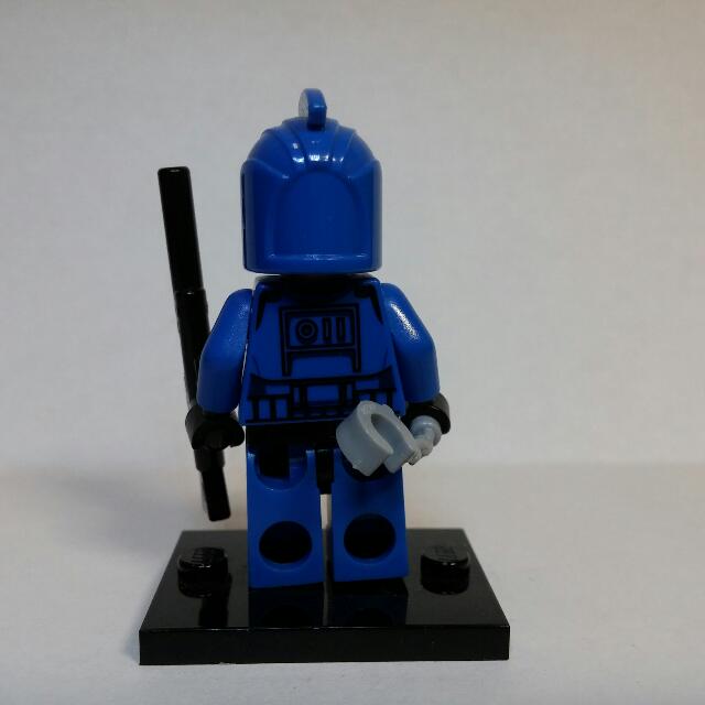 LEGO Senate Commando Captain Minifigure, Hobbies & Toys, Toys & Games ...