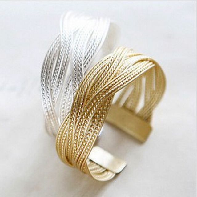 Bangles, Women's Fashion, Jewelry & Organisers, Bracelets on Carousell
