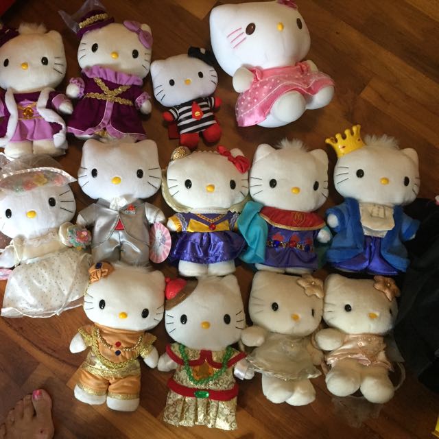 Hello Kitty Soft Toy, Hobbies & Toys, Toys & Games on Carousell