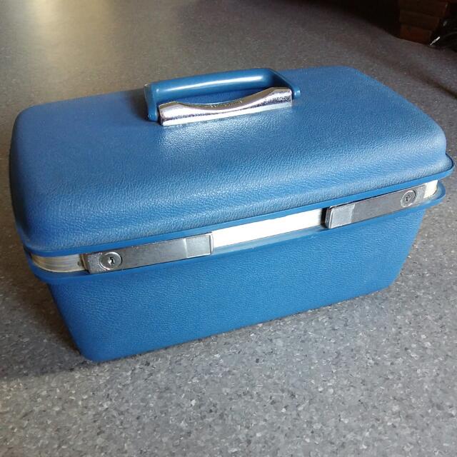 Vintage Samsonite SATURN Travel Case, Hobbies & Toys, Memorabilia ...